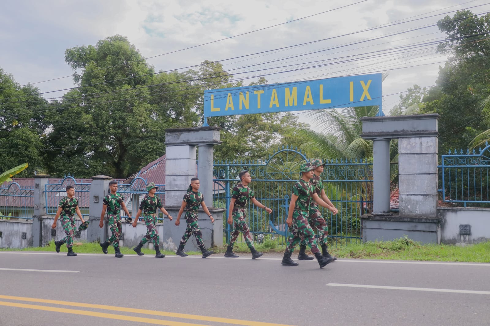Danlantamal IX Ambon Ajak Prajurit Lintas Medan - Indo Maritim