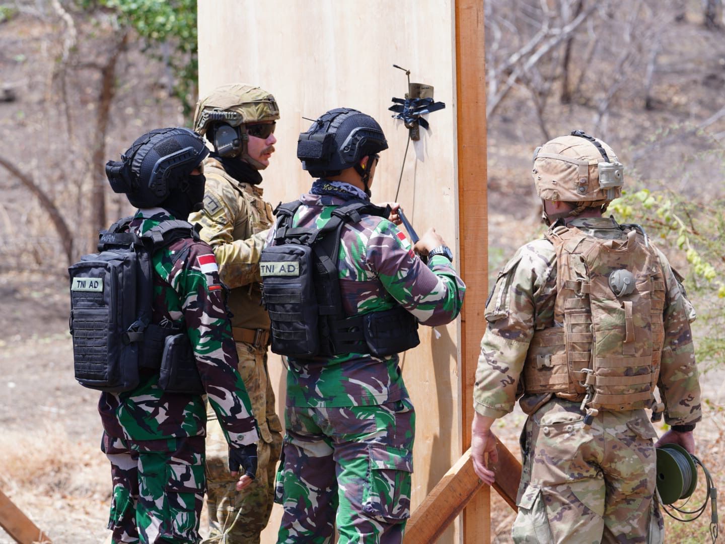 TNI, US Army, dan ADF Berkolaborasi dalam Latihan Jihandak - Indo Maritim